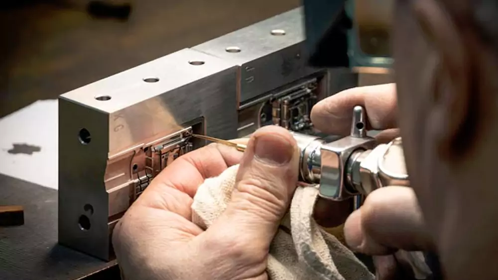 What Is Surface Polishing and How Does It Impact Precision Manufacturing?